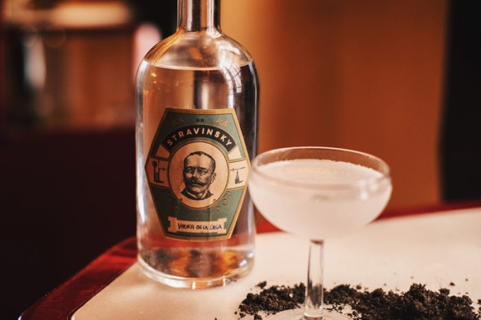 La nueva carta de Dr Stravinsky nos lleva a viajar por el mundo